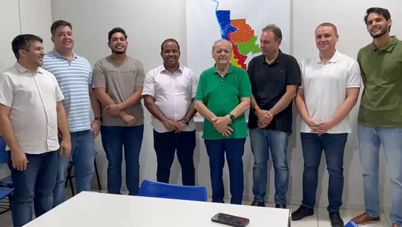 Prefeito eleito Sílvio Mendes se reúne com vereadores de Teresina | JTNEWS